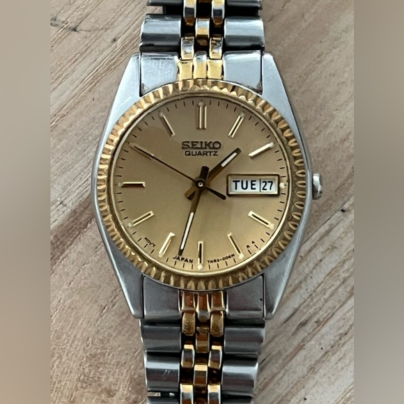 Seiko | Accessories | Seiko Ladies Watch Vintage Two Tone Bracelet Gold Tone Dial Day Date ...